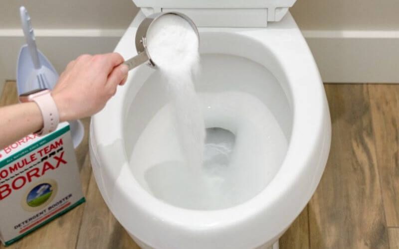 5+ cách tẩy nhà vệ sinh bị ố vàng cực đơn giản, hiệu quả